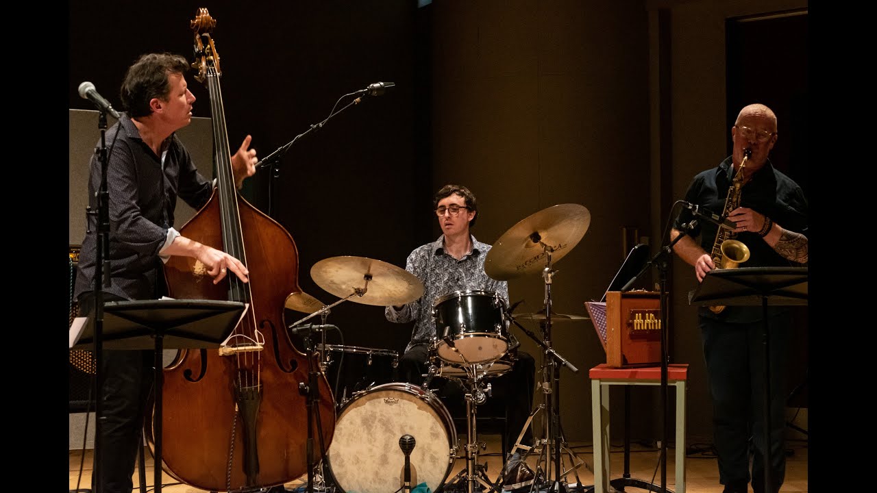 Matt Penman & Hayden Chisholm 'Song for Shmoo' live at CJC Creative ...