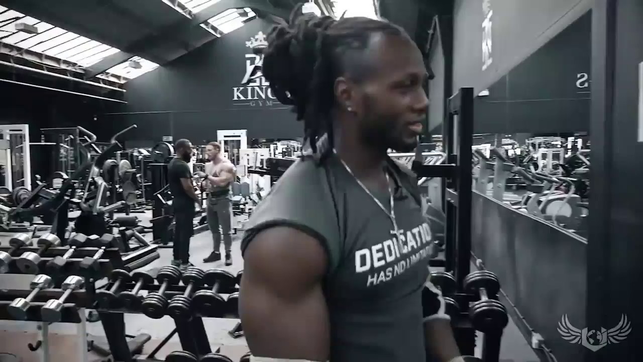 Best Chest Workout...Ulisses World...@ - YouTube