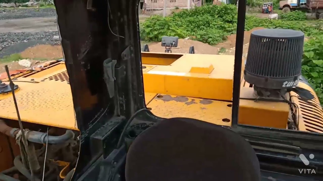 JCB JS 140 Chasis Number/VIN Plate Location../ where is the Chasis ...