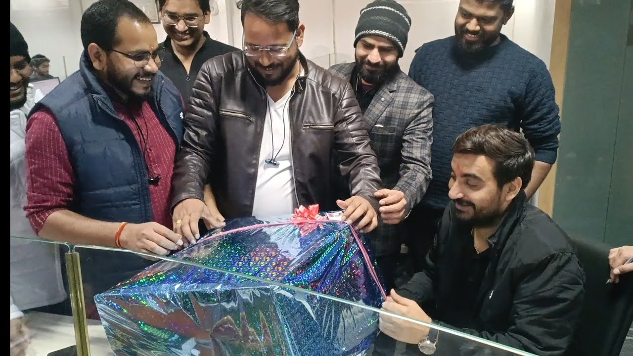 Birthday Surprise Gift Box Vivek Sir||Gift Box surprise || Birthday ...