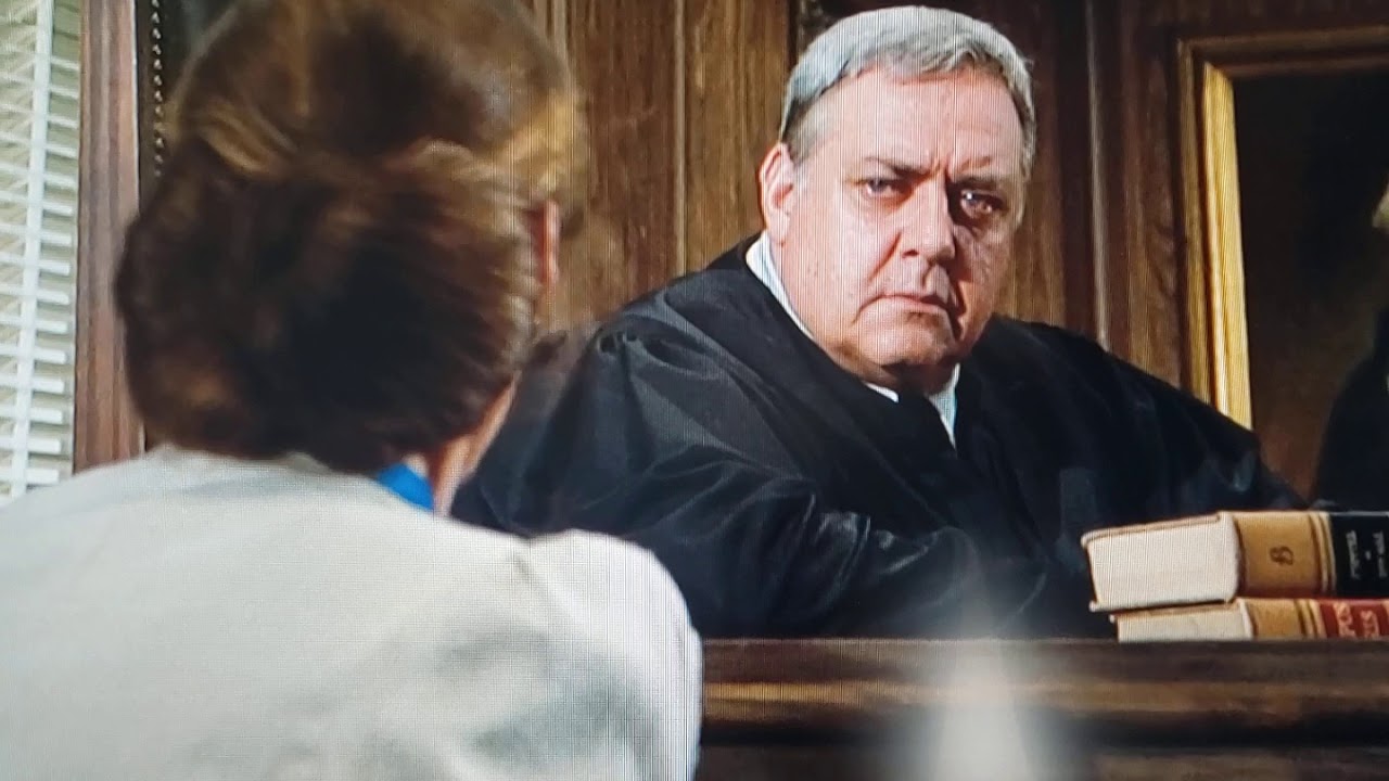 Airplane II courtroom scene. - YouTube