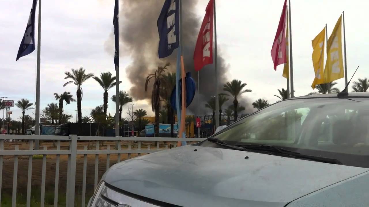 Ikea netanya Israel Fire איקאה שריפה נתניה - YouTube