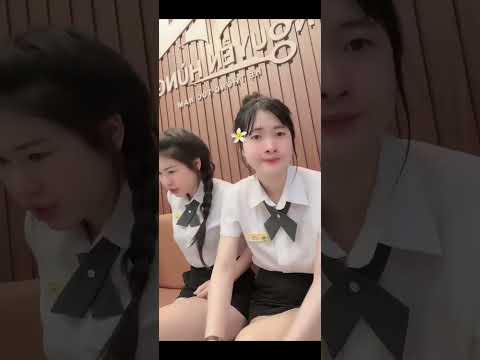 Paha putih paling mulus ... seger