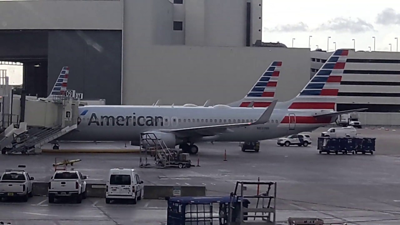 MIAMI INTERNATIONAL AIRPORT 2019 - AIRPLANES (TERMINAL D) - YouTube