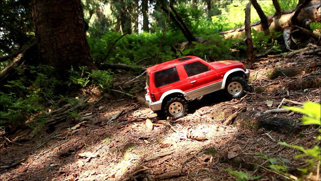 RC Pajero in forest, RC272 - YouTube