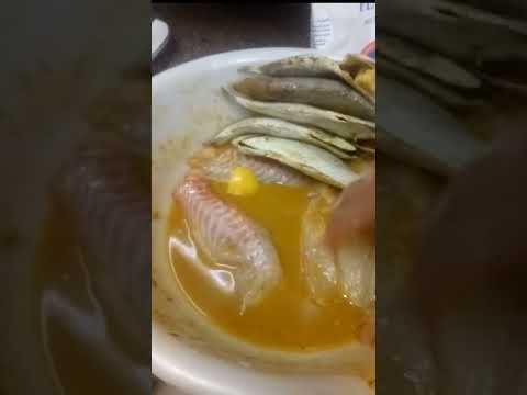 FRIED SHRIMP AND FISH FELLY AND DANGUET FOR LUNCHSO YUMMYYY! - YouTube
