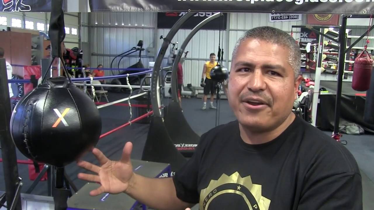 Cross Body Trainer para cardio fit boxing - YouTube