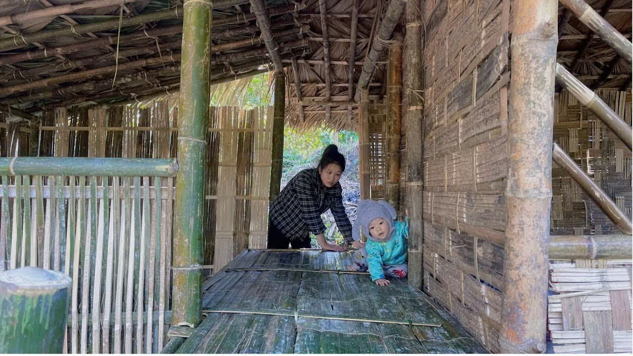 Girl Completes Bamboo Kitchen Floor,Makes Ladders, and Takes Care of 4 ...