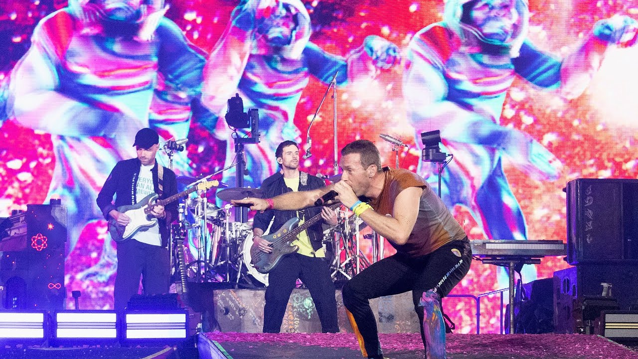 Sold out de Coldplay en Barcelona #mundotv - YouTube