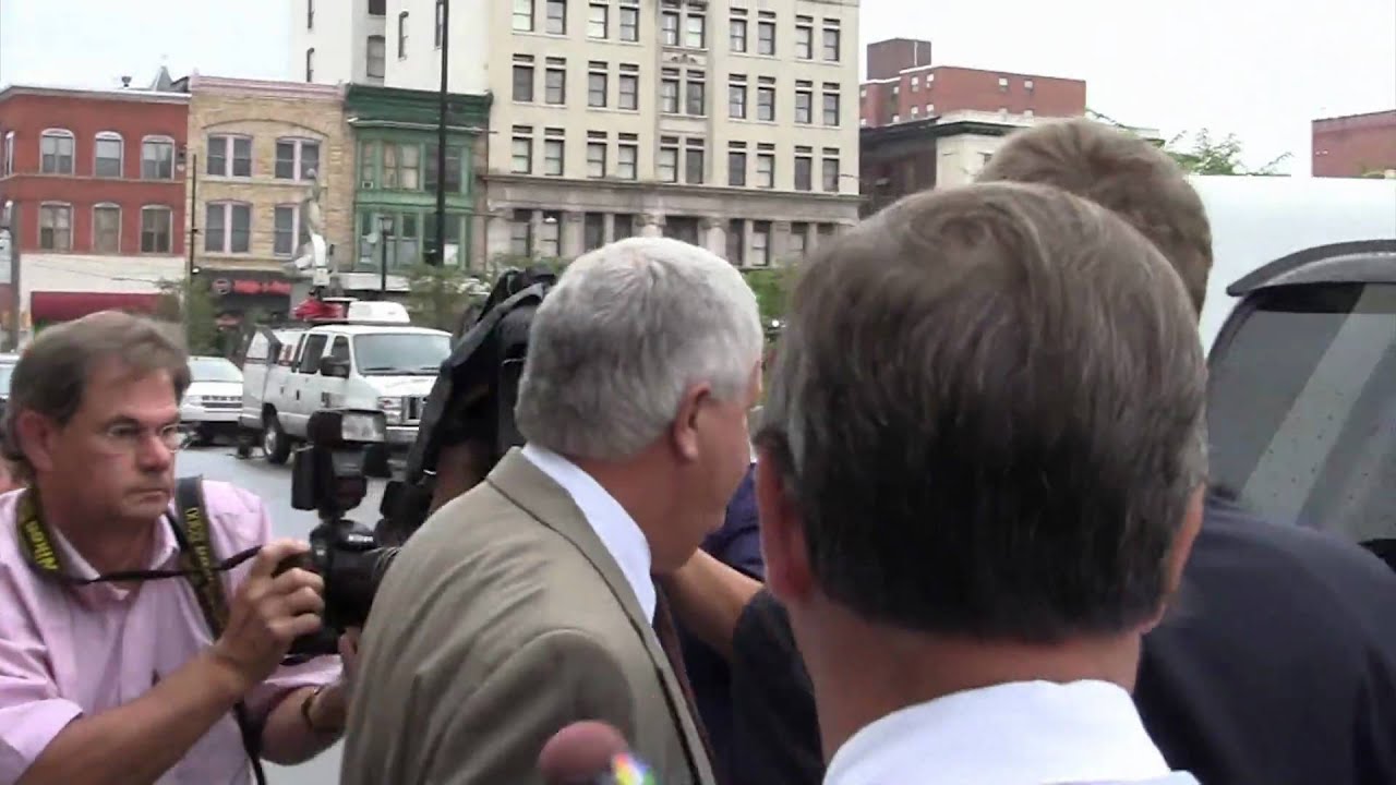 Judge Conahan exiting courthouse after plea - YouTube