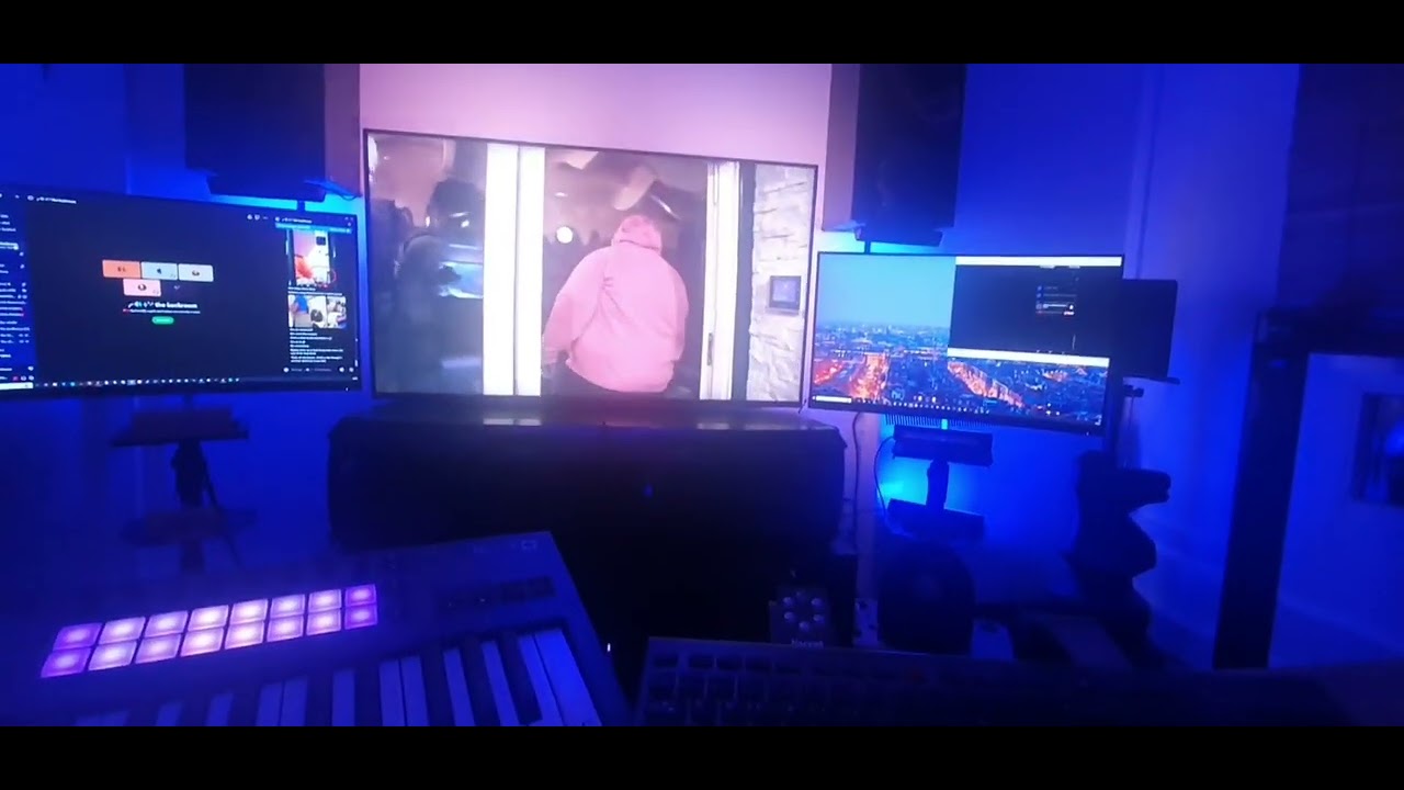 London Endz showing love , RN bandito playing unreleased music 🎶 - YouTube