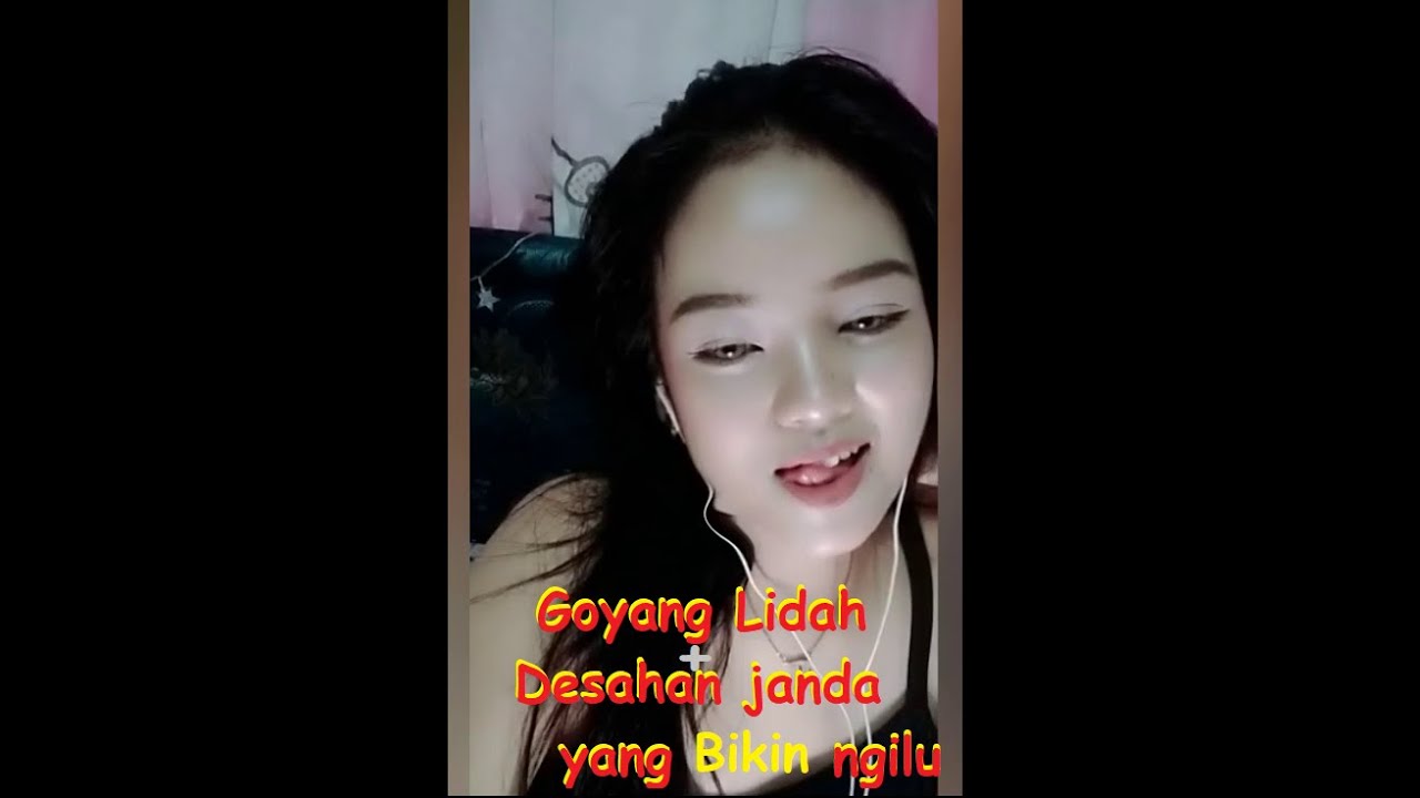 Goyang Lidah plus desahan Janda bohay yang bikin ... ( bigo live pk , bigo hot 18+ ) - YouTube