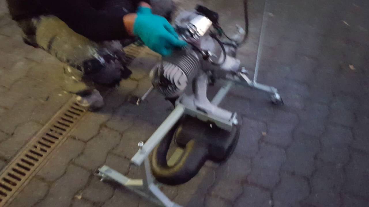 MHR 221 First Start Vespa PX - YouTube