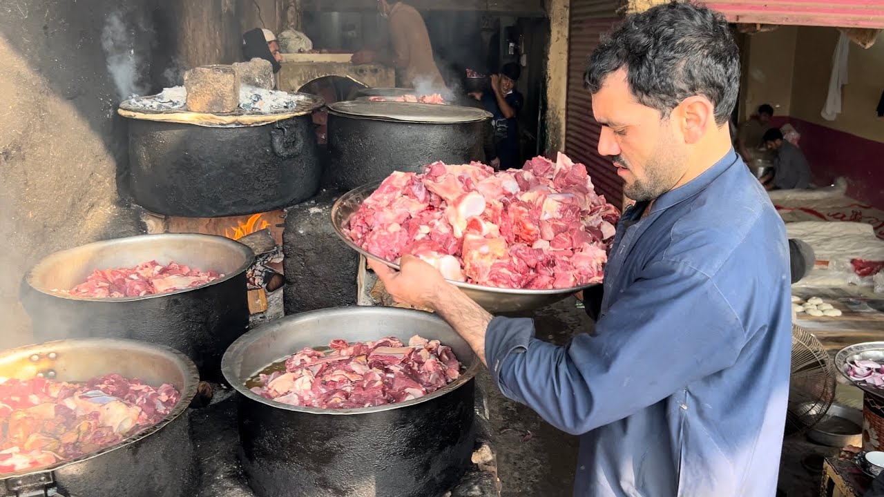 200 KG Beef Rosh | Lalchapur Rosh Recipe | Giant Size Rosh Prepared ...
