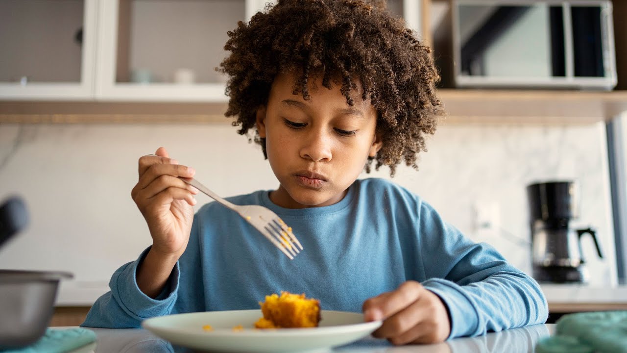 What Is Avoidant/Restrictive Food Intake Disorder? - YouTube