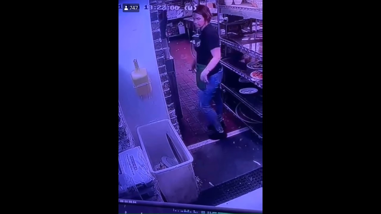 Waitress Drops Food Tray Into Garbage / Trash Can 🥘🗑 - YouTube