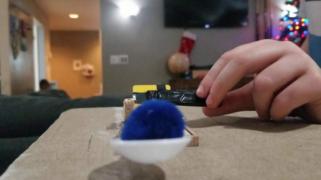 mouse trap catapult - YouTube