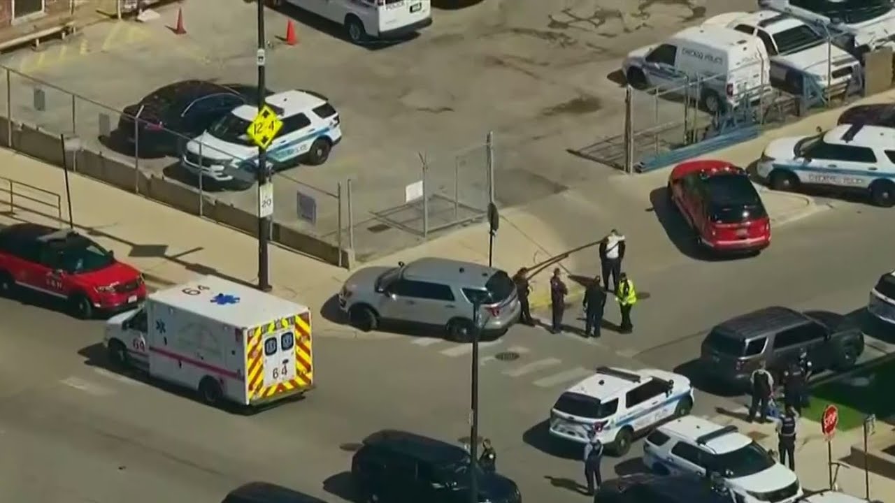 Man shot after sneaking into Homan Square police facility during SWAT ...