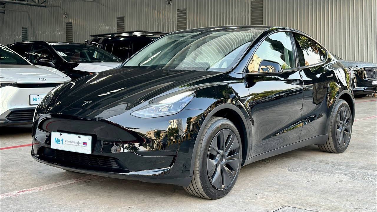 Tesla Model Y Electric SUV Black Color | 2024 Tesla Model Y Full ...