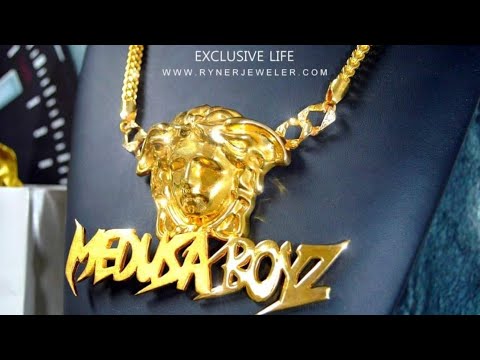 Versace Medusa Custom Gold Diamonds Pendant Chain by RYNER JEWELER ...