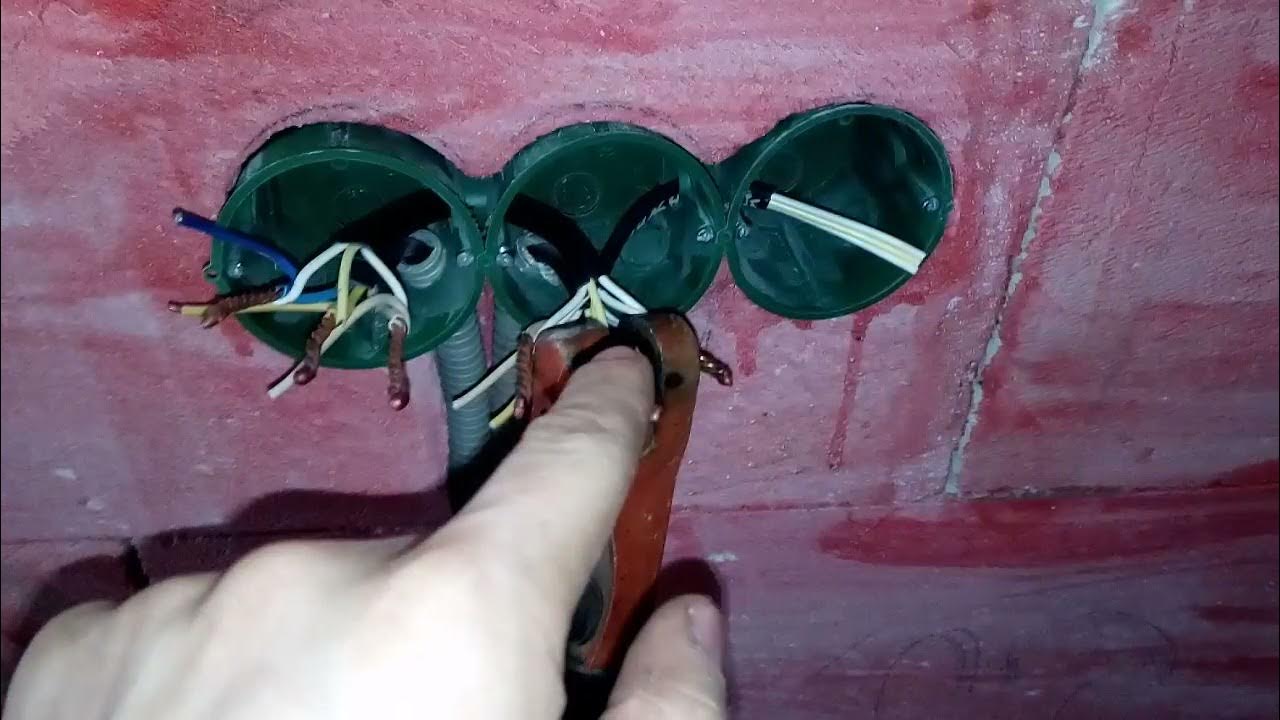 КАК СВАРИТЬ ПРОВОДА. Сварка медных скруток своими руками. - YouTube