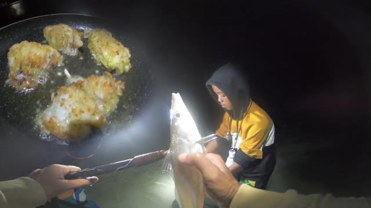 Living on a Remote Tropical Island Coastal Foraging A Seafood Feast pre ...