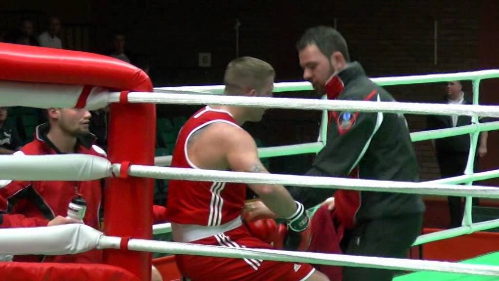 KODY DAVIES V DAVID WALKER- Welsh ABA Boxing 91kg Final 2015 - YouTube