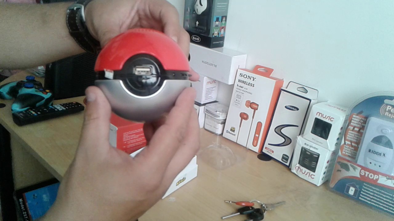 Unboxing parlante pokeball - YouTube