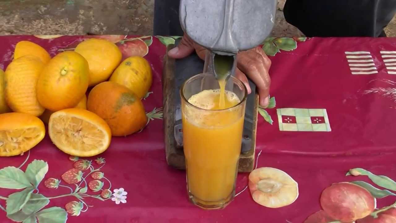 Source Oum Rbi3 - Jus d'orange devant vous- Maroc 2012 - YouTube