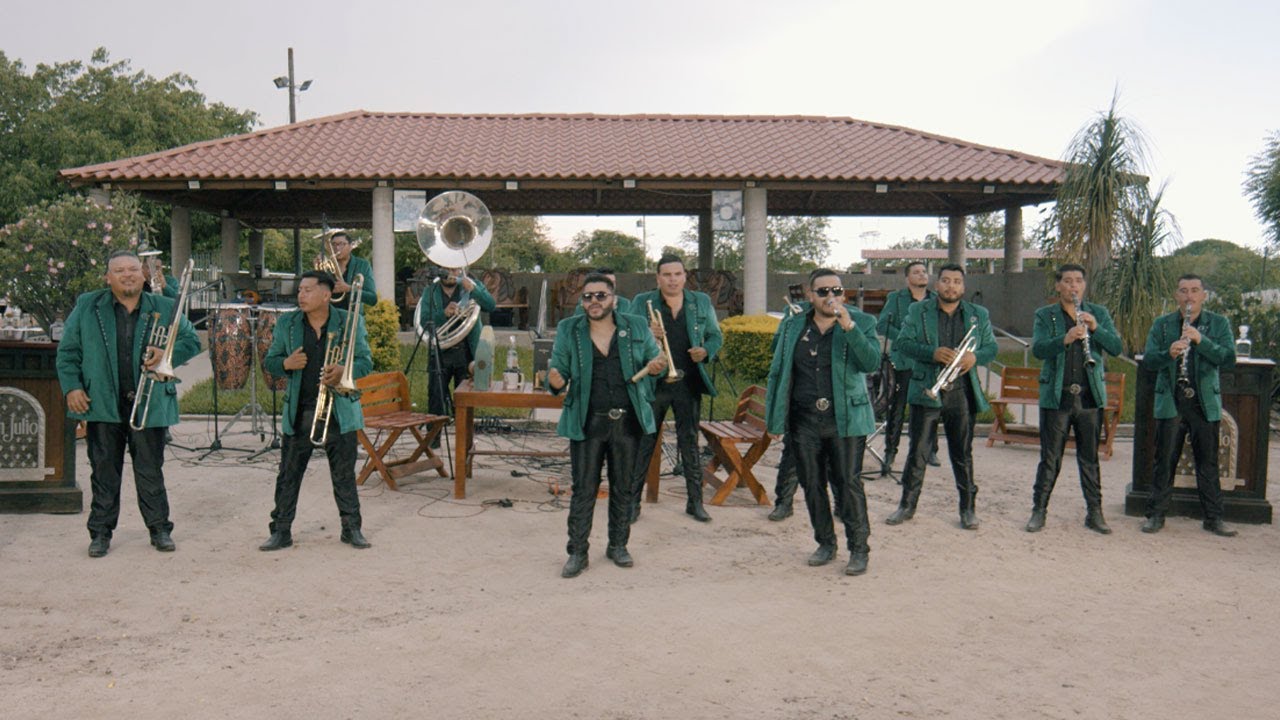 Banda Todo Terreno - Corazon De Oropel (Video Oficial) - YouTube