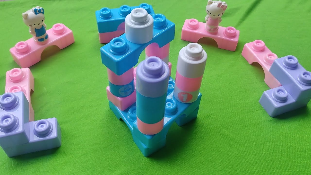 hello kitty block unboxed in Toy City - YouTube