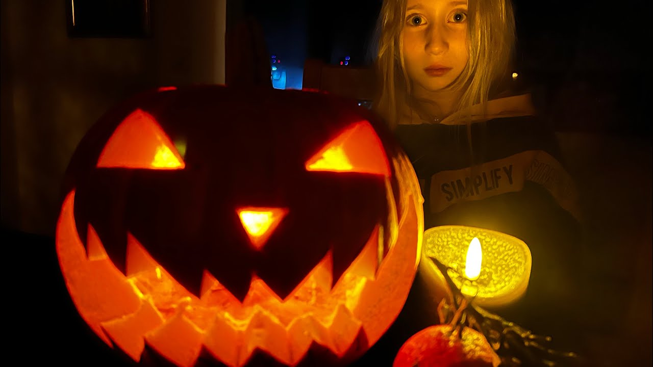 Sonjina prva BUNDEVA za Noc Vestica 🎃 Halloween 2022 First time Pumpkin ...