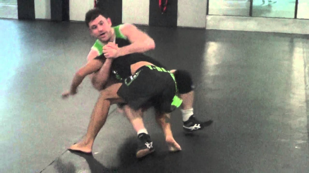 Kali Jitsu Slap Fighting Trapping Boxing into Crucifix Neck Crank w ...
