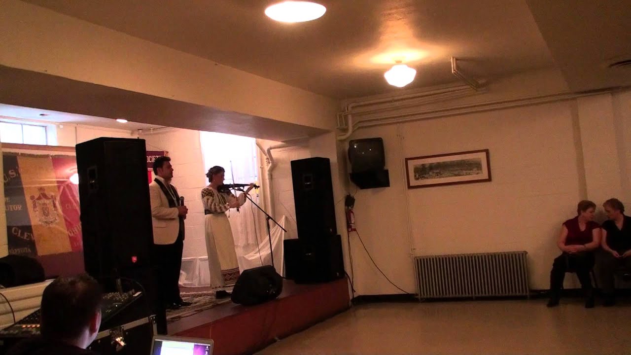 Ionut si Doinita Dolanescu - Marulet, mar inflorit - YouTube