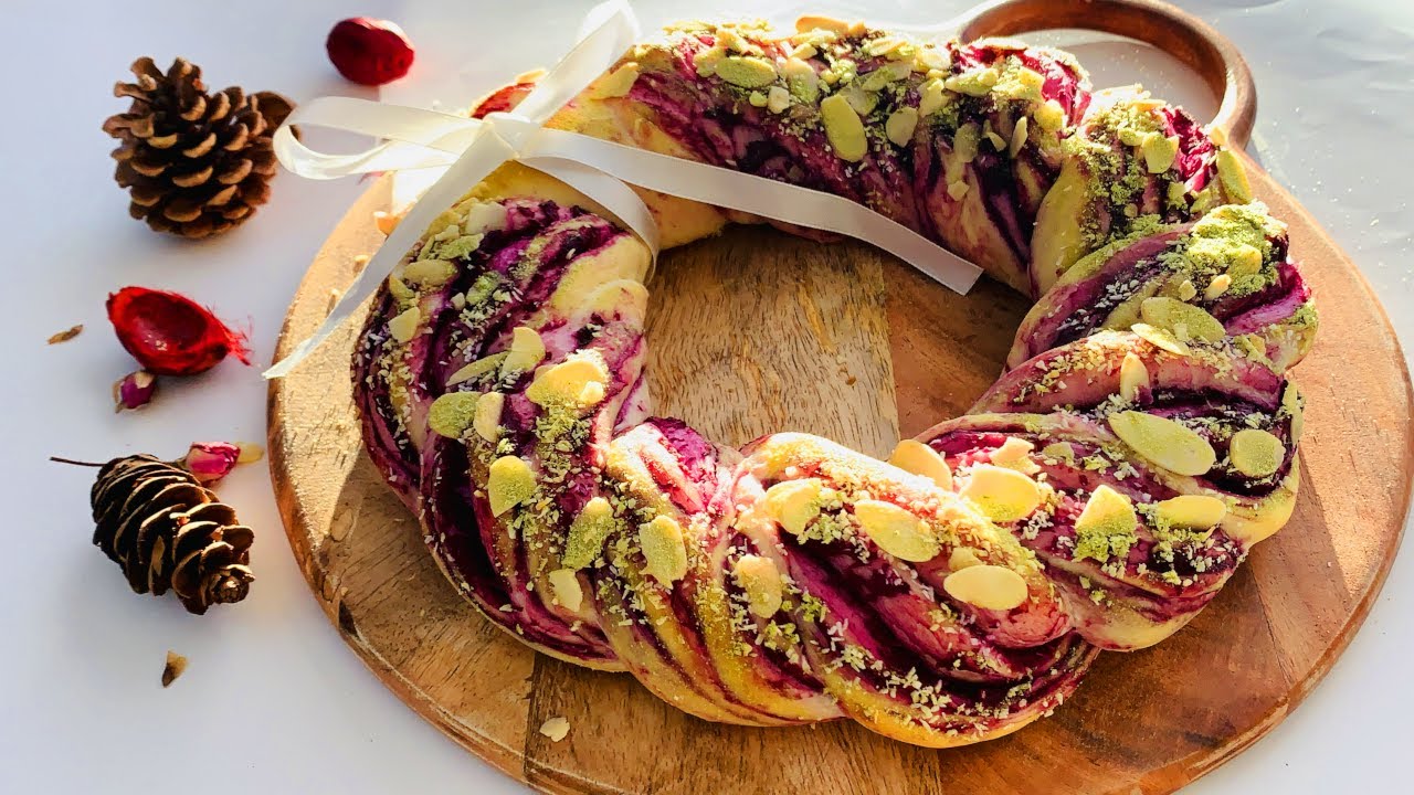 Christmas Wreath Bread: Braided Bread 聖誕節花環麵包 Merry Christmas 🎁 - YouTube