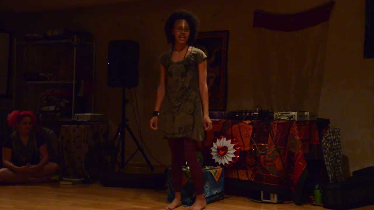 Angelique Nelson live at Chi! Ka! Go! - YouTube