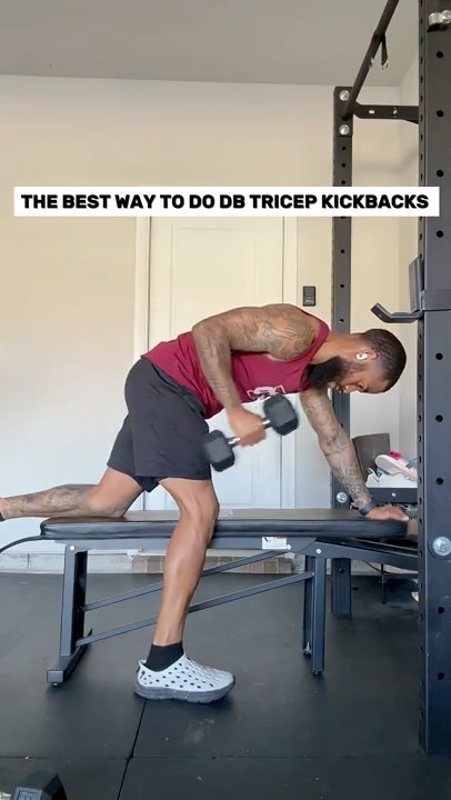 Unilateral tricep kickbacks with bench #workoutroutine - YouTube
