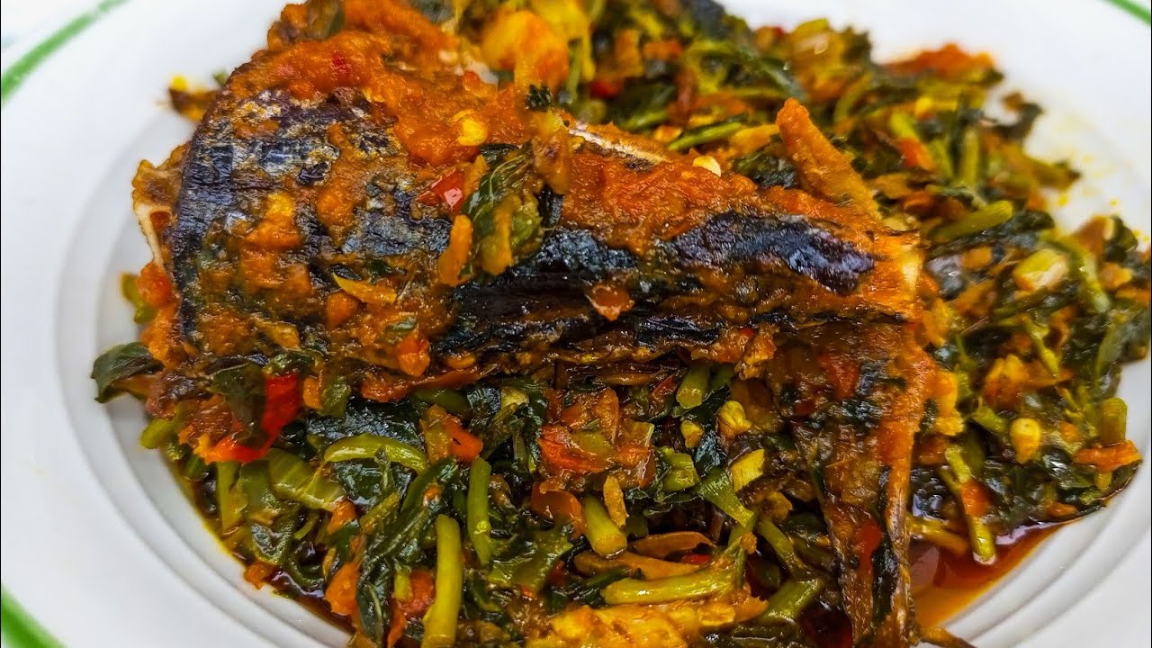 How to Make Vegetable Soup With Water Leaf and Ugu | Easy Nigerian ...