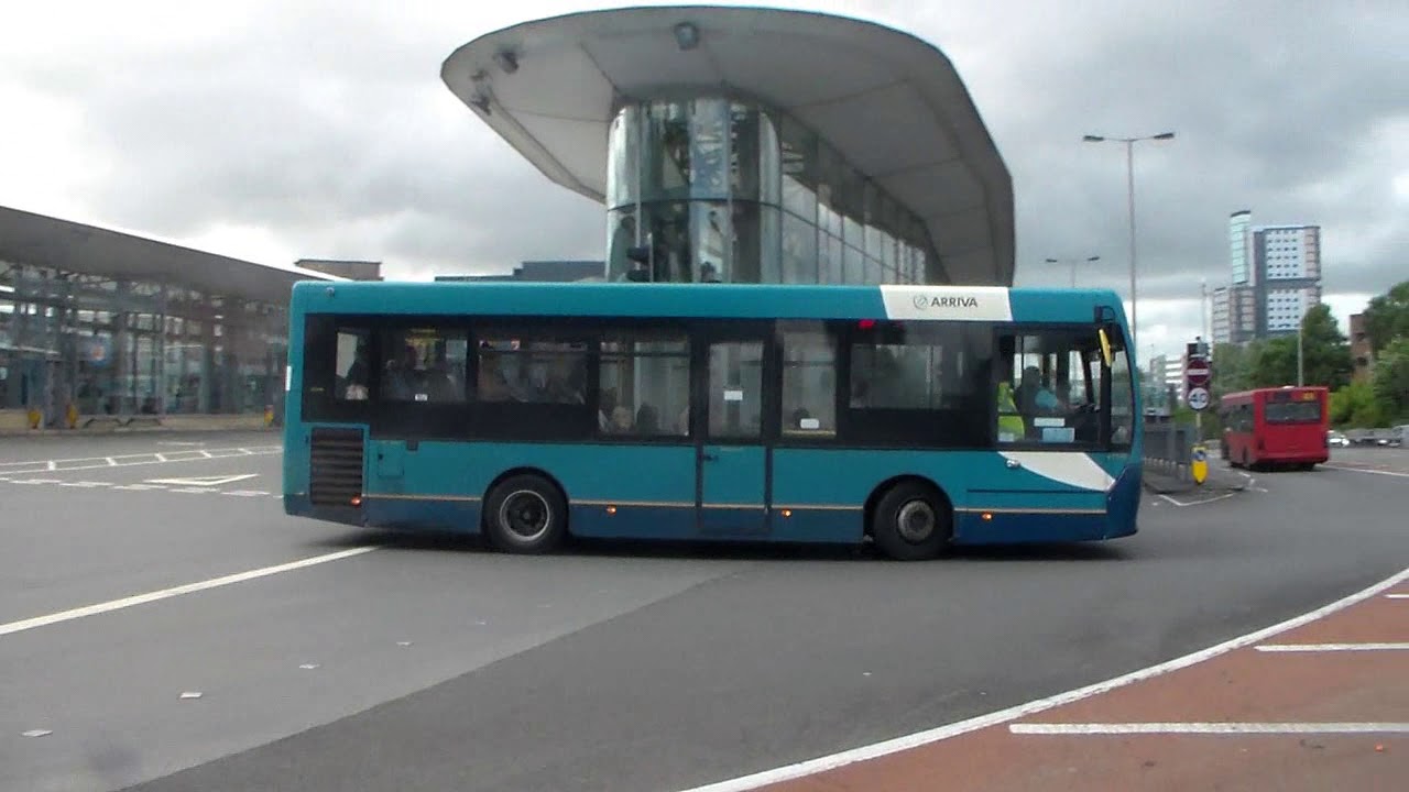Half an hour at Wolverhampton bus station - YouTube