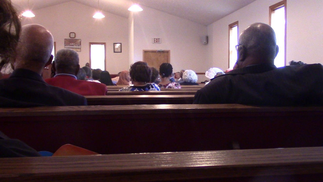 Sis Janet singing at Tatum Macedonia Primitive Baptist Church. - YouTube