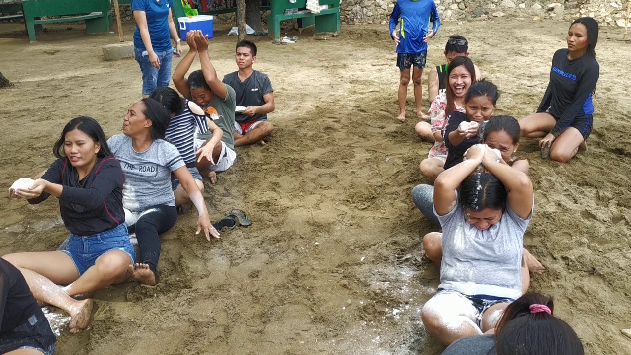 Flour relay challenge - YouTube