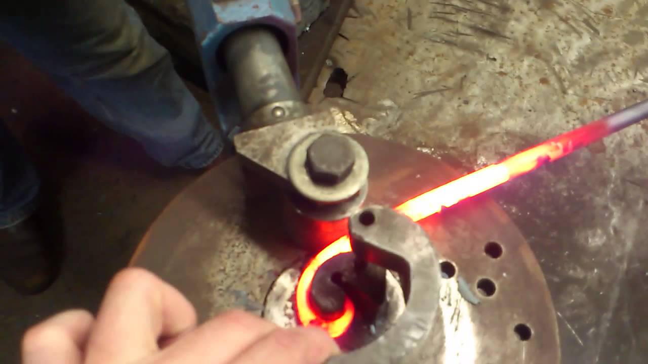 Hand forged scrolls - YouTube