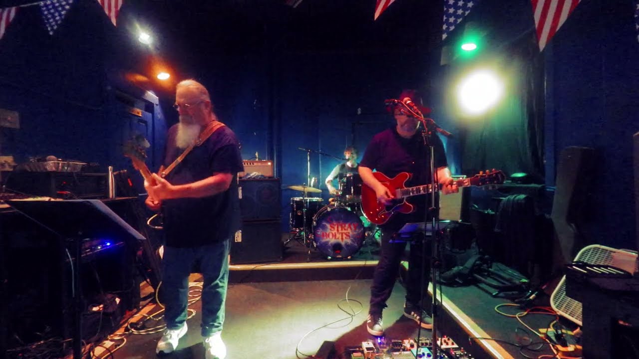 Stray Bolts 08/27/2022 Phyllis Musical Inn Chicago Set 1 - YouTube