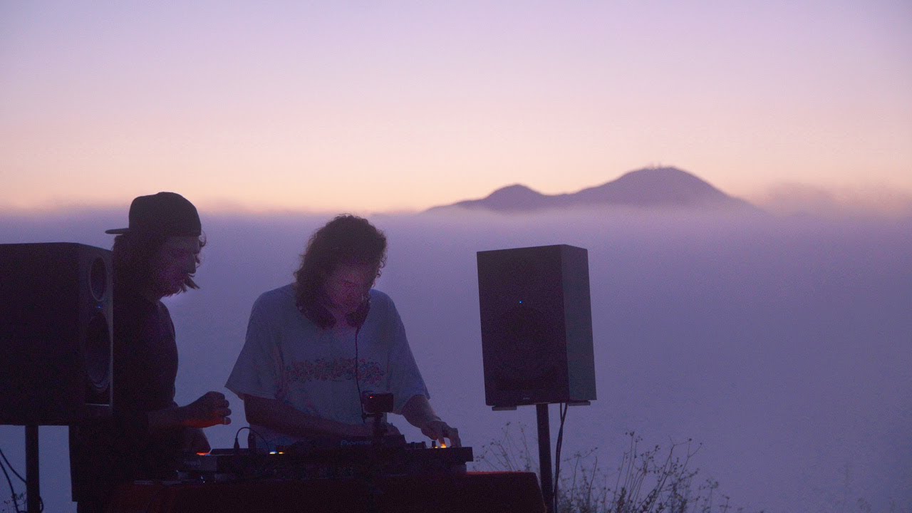 Tech House Mix Inside a Cloud | X & Ivy - YouTube