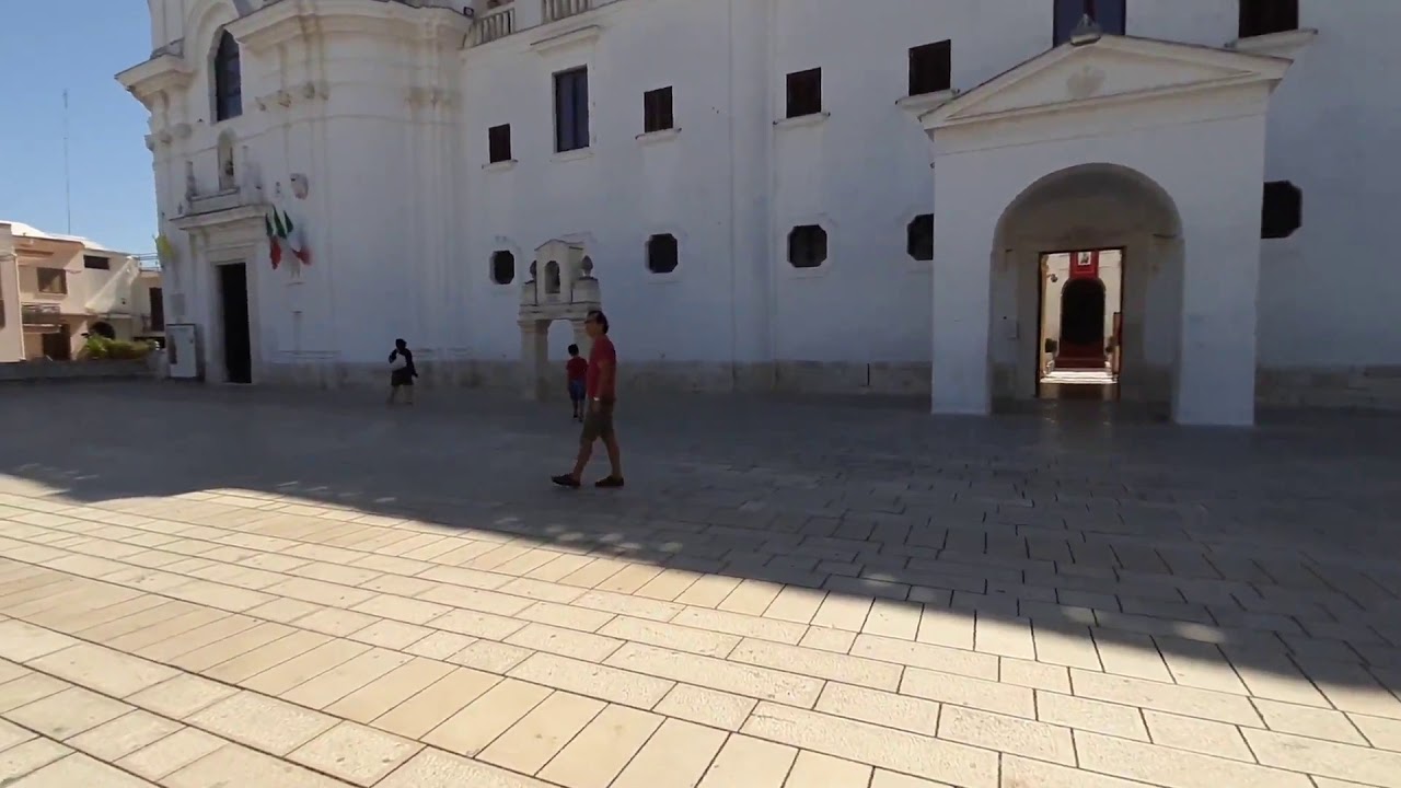 Capurso - Visita al santuario della Madonna del pozzo - YouTube