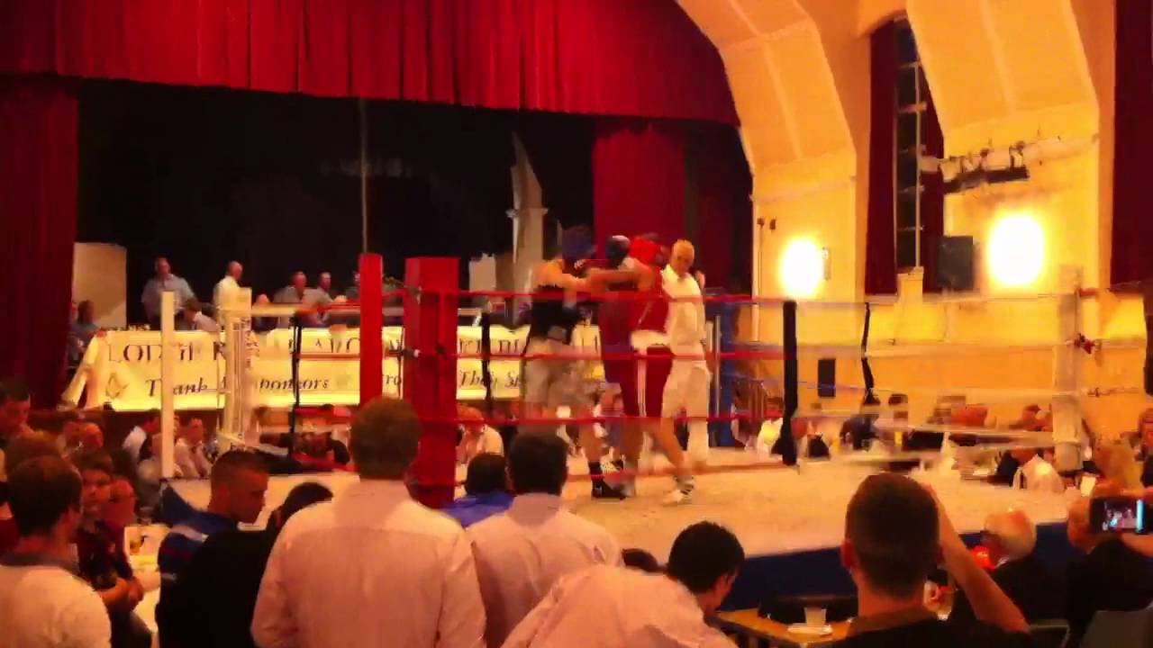 Aaron Paton boxing show 04/06/2011 - YouTube