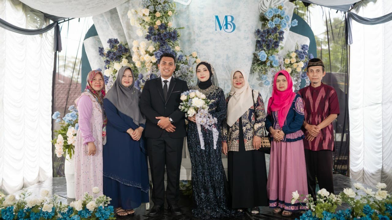 PENGANTIN BARU - Acara Pernikahan Kel.Bp.Asnawi #Bustan & Maya# Rendra & Friends Music - YouTube