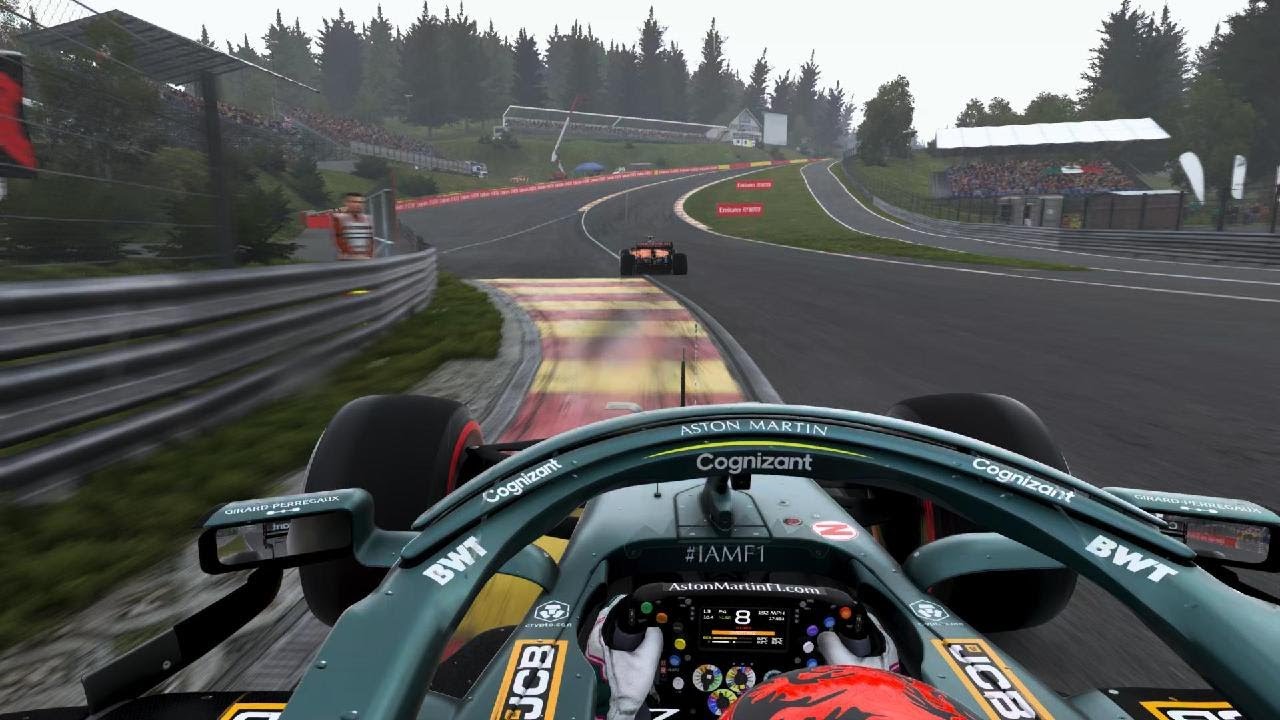 F1 Spa Eau Rouge speed trap overtake - YouTube