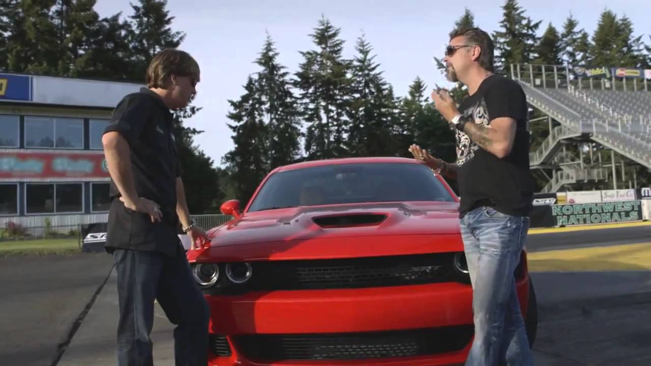 2015 Challenger Hellcat runs 10.8 in 1/4 mile! - YouTube