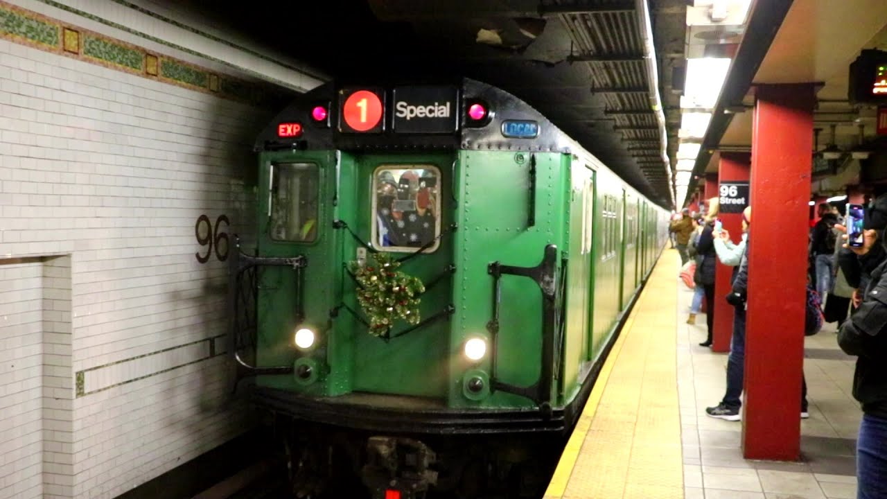 MTA New York City Subway : The Holiday Train Of Many Colors On The 1 ...